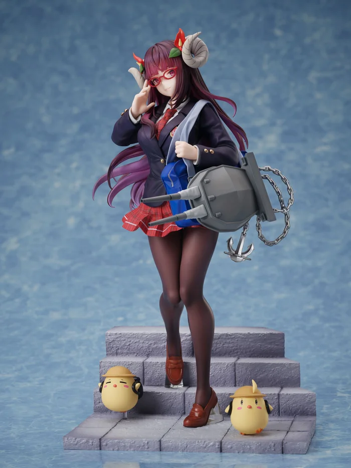 Azur Lane Suruga: Straightfaced Model Student Ver. 1/7 Scale Figure ...