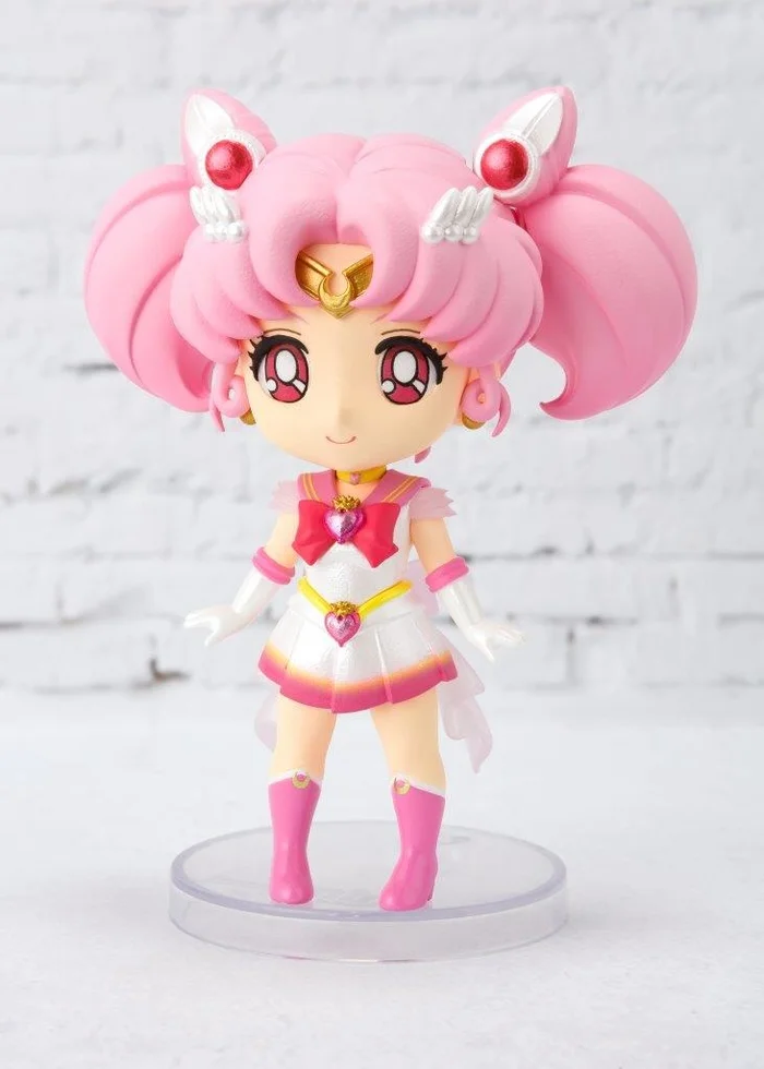 Figuarts Mini Pretty Guardian Sailor Moon Eternal Super Sailor Chibi ...